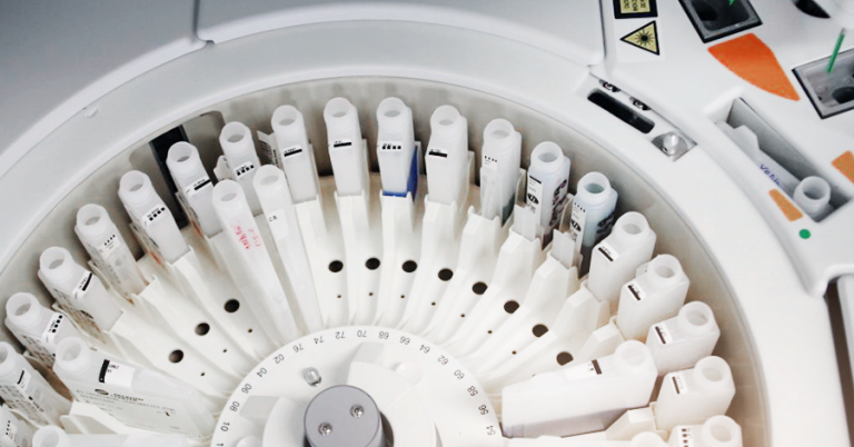 Beckman Coulter AU480 - Czech Centre for Phenogenomics