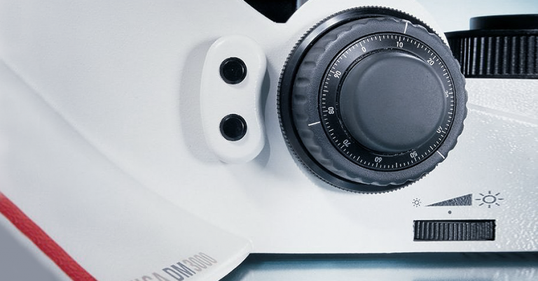 Leica DM3000 Microscope - Czech Centre for Phenogenomics