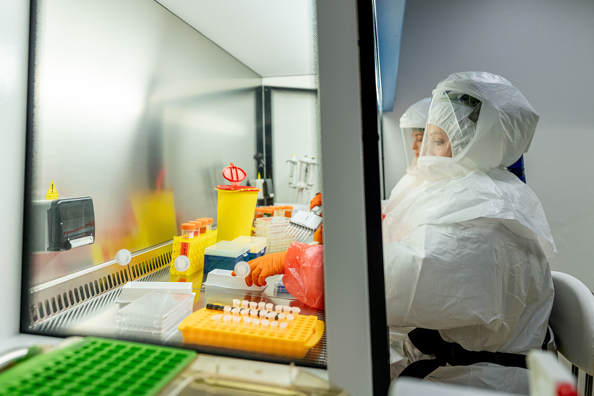 Certified Biosafety Level 3 Facility (BSL-3) - Czech Centre for Phenogenomics